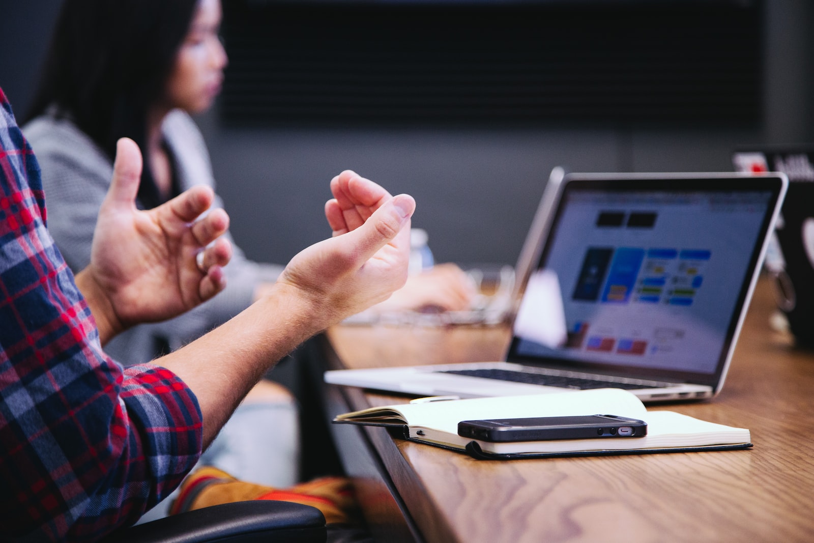 Taking Employee Training Up A Notch With Custom eLearning Design
